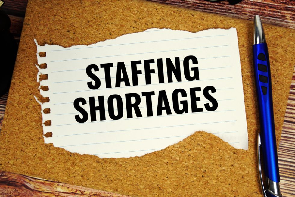 Why the Veterinarian Shortage is a Continuing Crisis - Animal Health ...